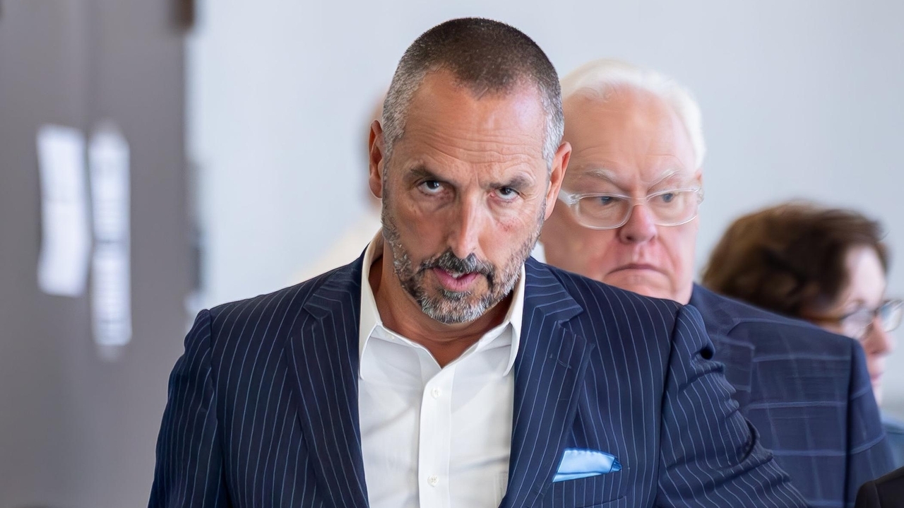 Michael J. Hynes, former Port Washington schools superintendent, pleads ...