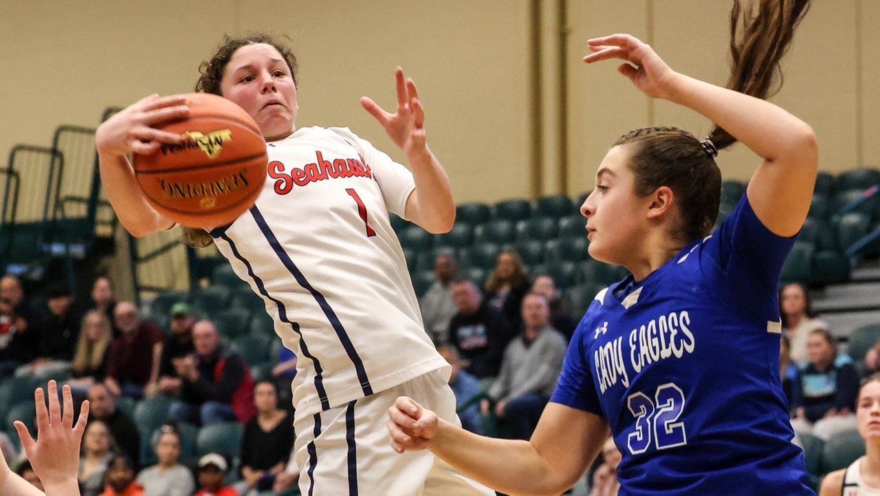Cold Spring Harbor vs. Yonkers Montessori Academy in the NY State Class ...