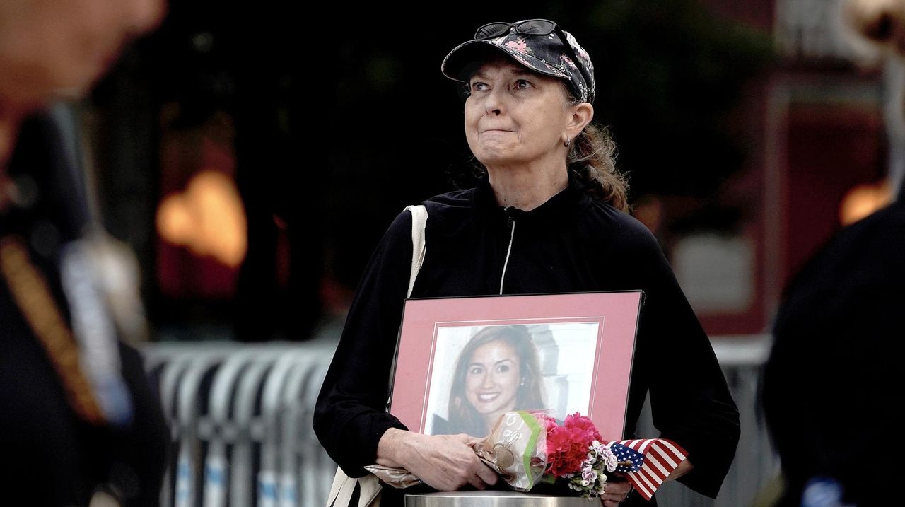 Families, law enforcement officials honor 9/11 victims at ceremony ...