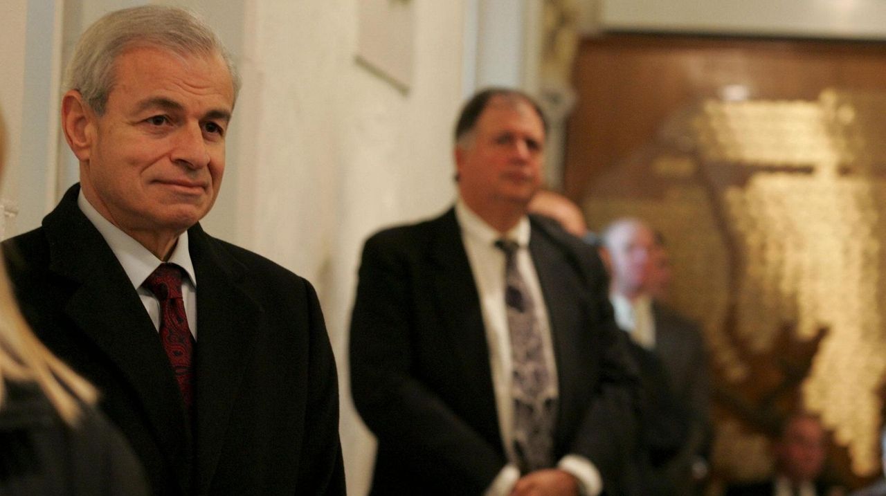 Letter: Gratitude to Thomas Gulotta - Newsday