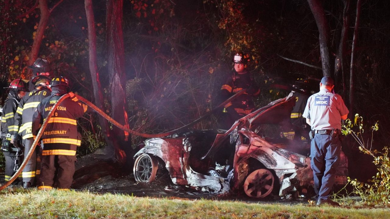 Second victim of Southern State parkway crash identified - Newsday