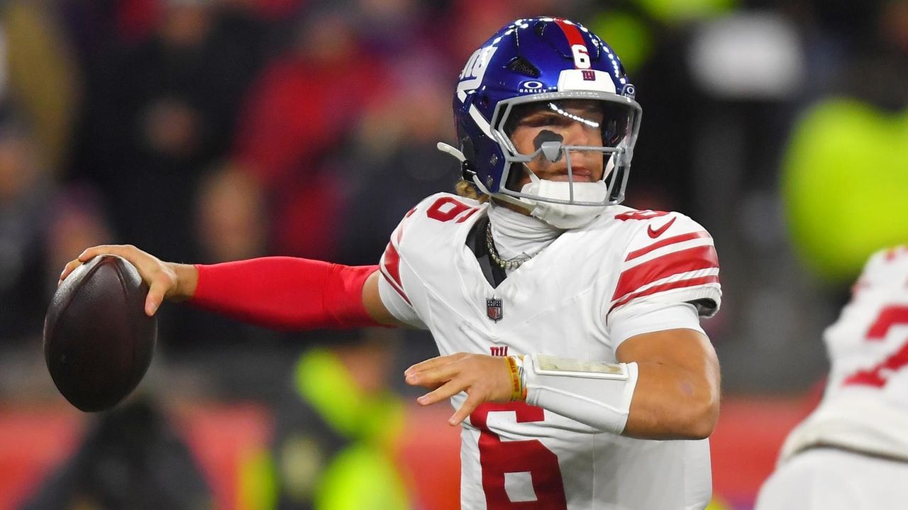 Giants routed by Patriots as Jaxson Dart's return, new DC do little to ...