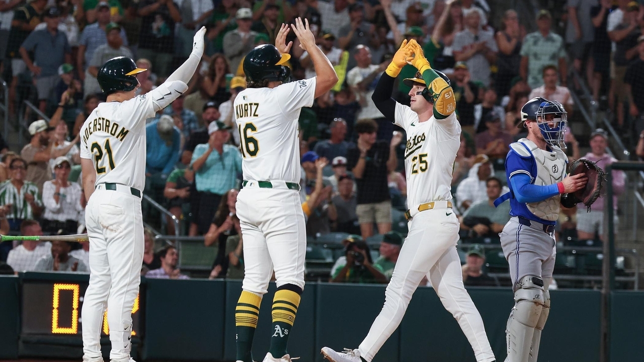 Rooker hits 2-run HR, Miller strikes out 2 with runner on 2nd in 9th as ...