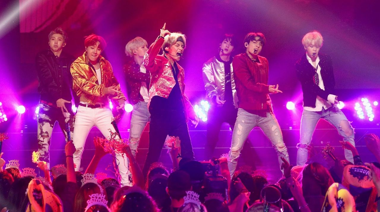 BTS makes impressive Citi Field debut - Newsday