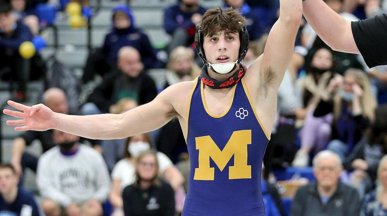 Nothing's changed for wrestlers Gallagher, Sparacio - Newsday