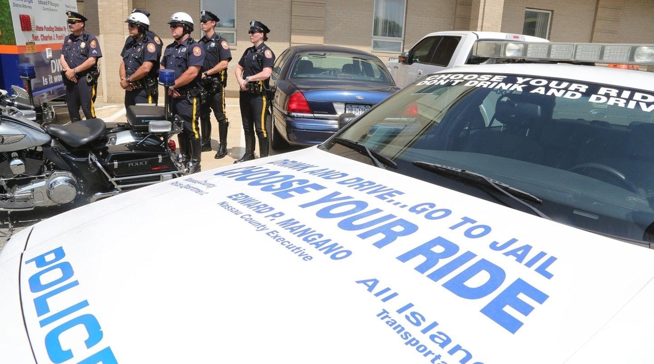 DWI patrols added for Memorial Day weekend, police say - Newsday