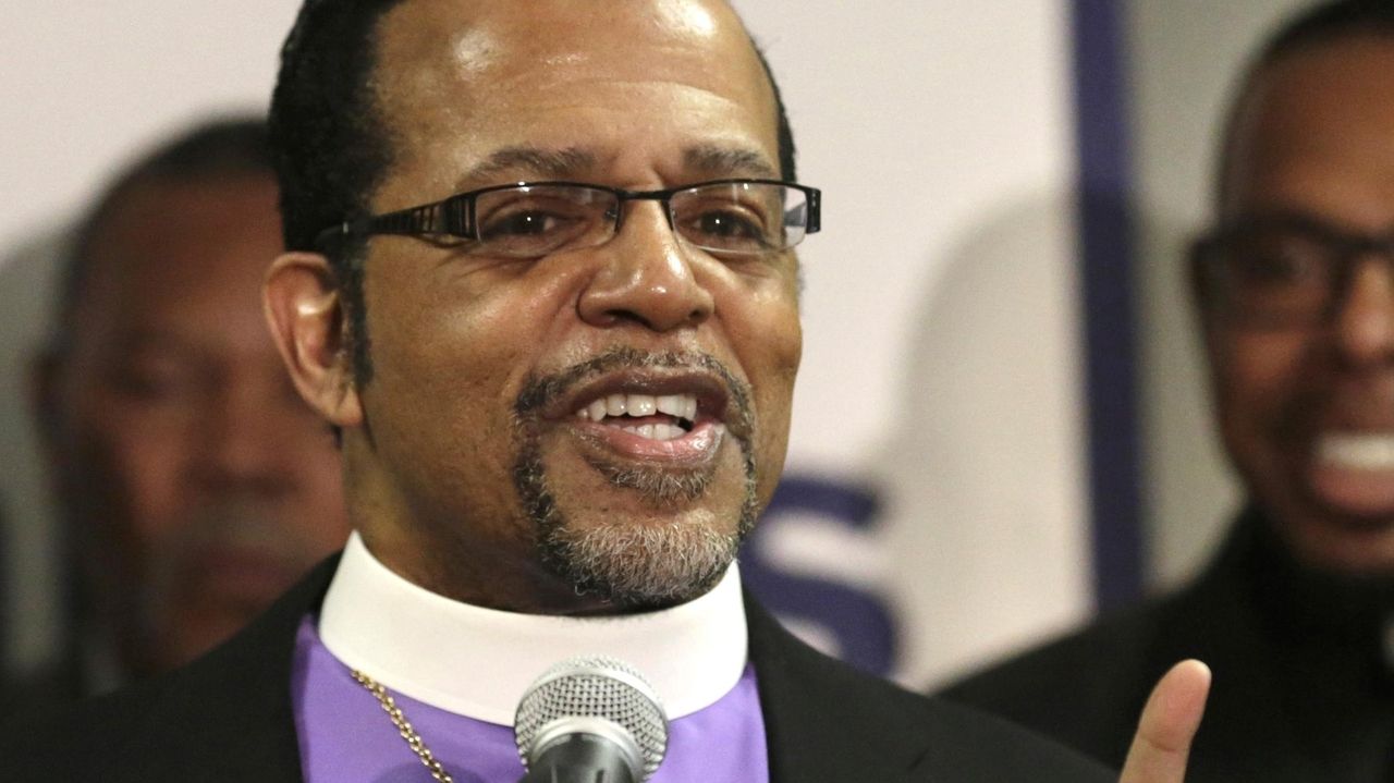 Carlton Pearson, influential Oklahoma megachurch founder who rejected ...
