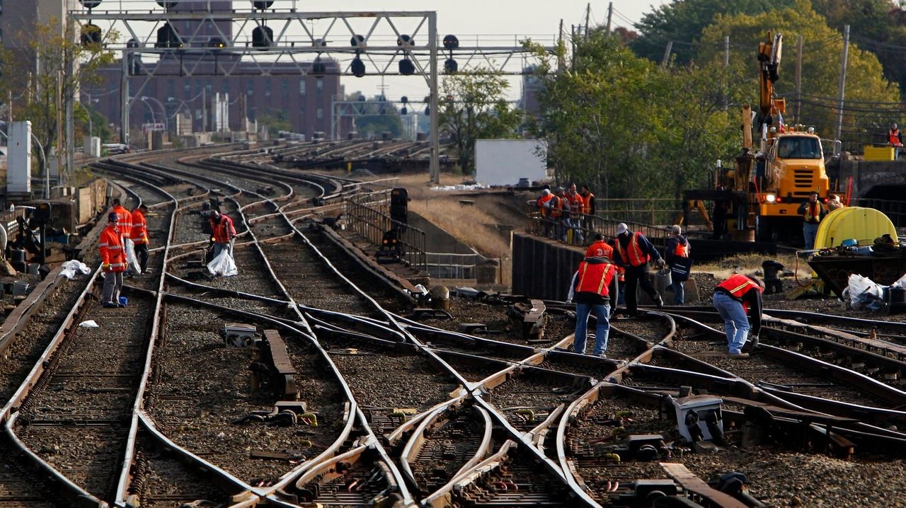 LIRR has ways to go in adopting audit recommendations, says state ...