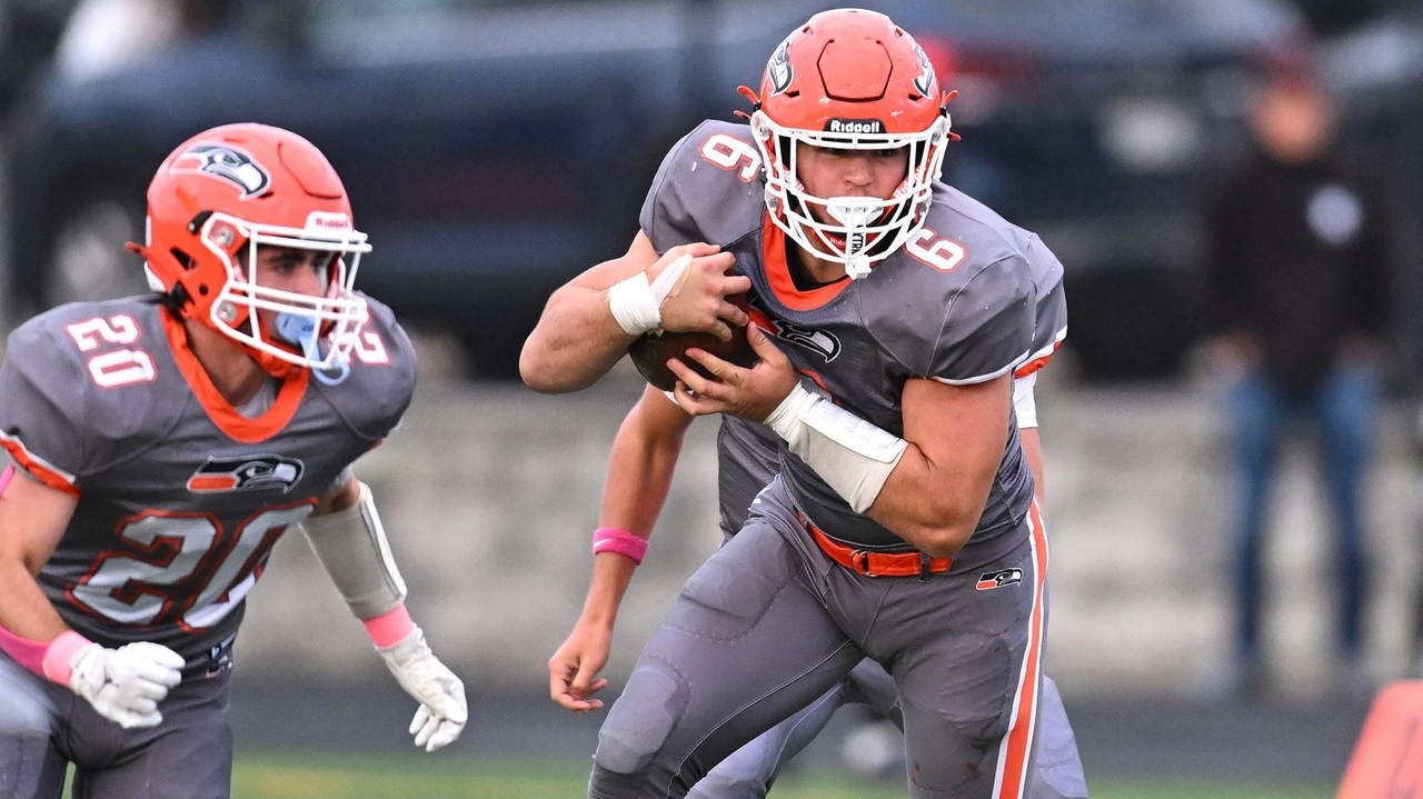 Justin DePietro's all-around physicality leads Carey to a Nassau III ...