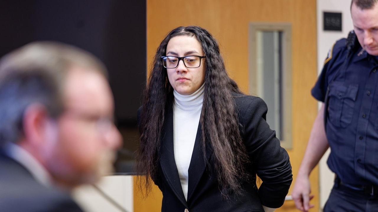 Gang leader Kayla Alvarenga ordered man killed outside her Bay Shore ...