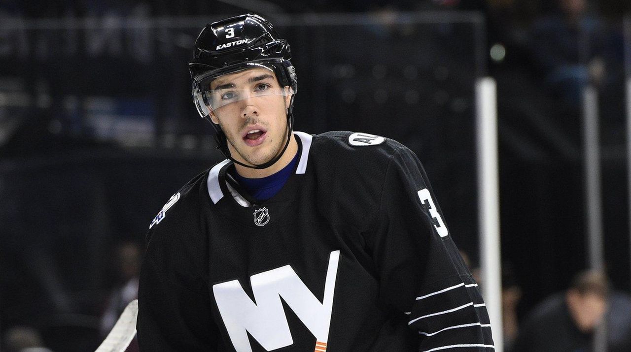 Islanders’ Travis Hamonic even less likely to be traded now - Newsday