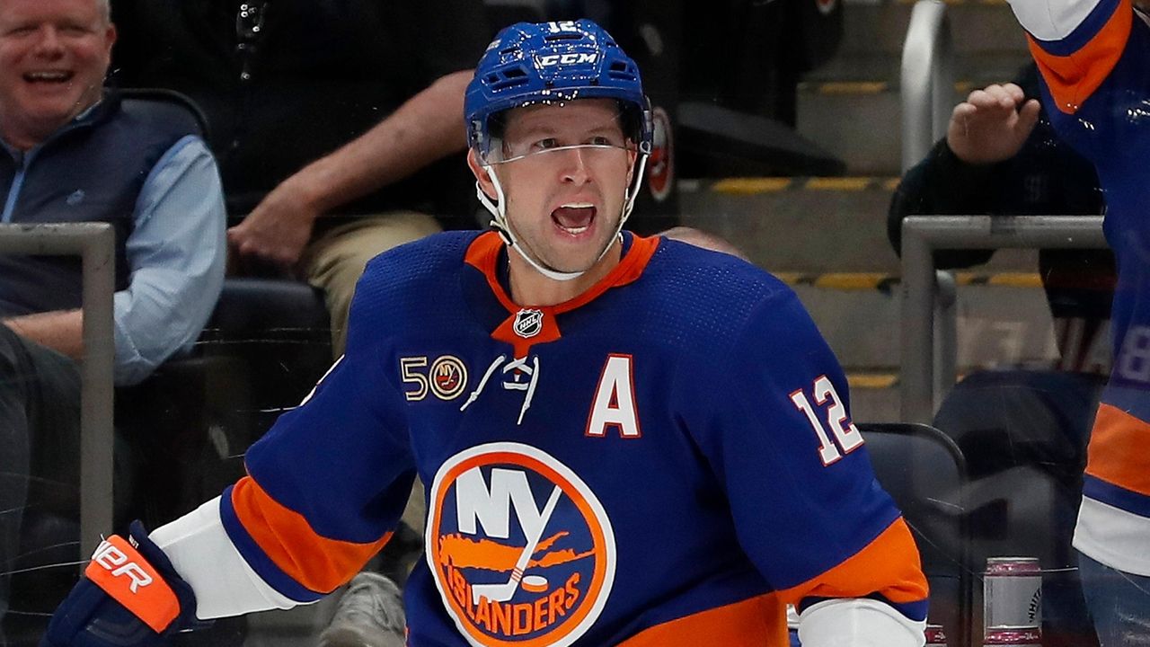 Islanders playing with only one extra forward - Newsday