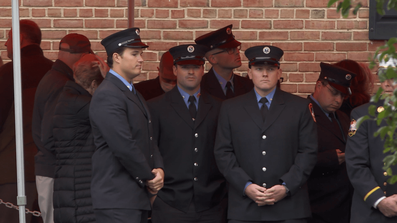 'She was a giver.' Friends and colleagues attend wake for FDNY ...