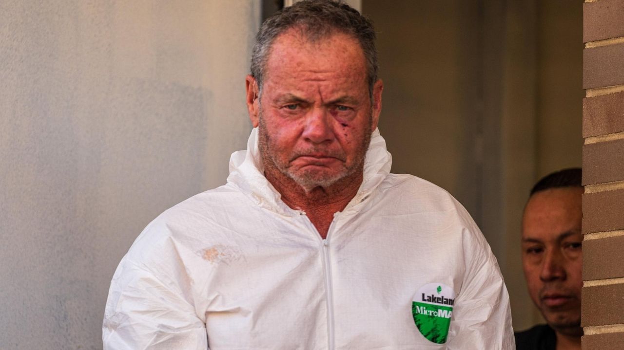 Retired FDNY Capt. James Rogers charged in deadly attack in Bay Shore parking lot - Newsday