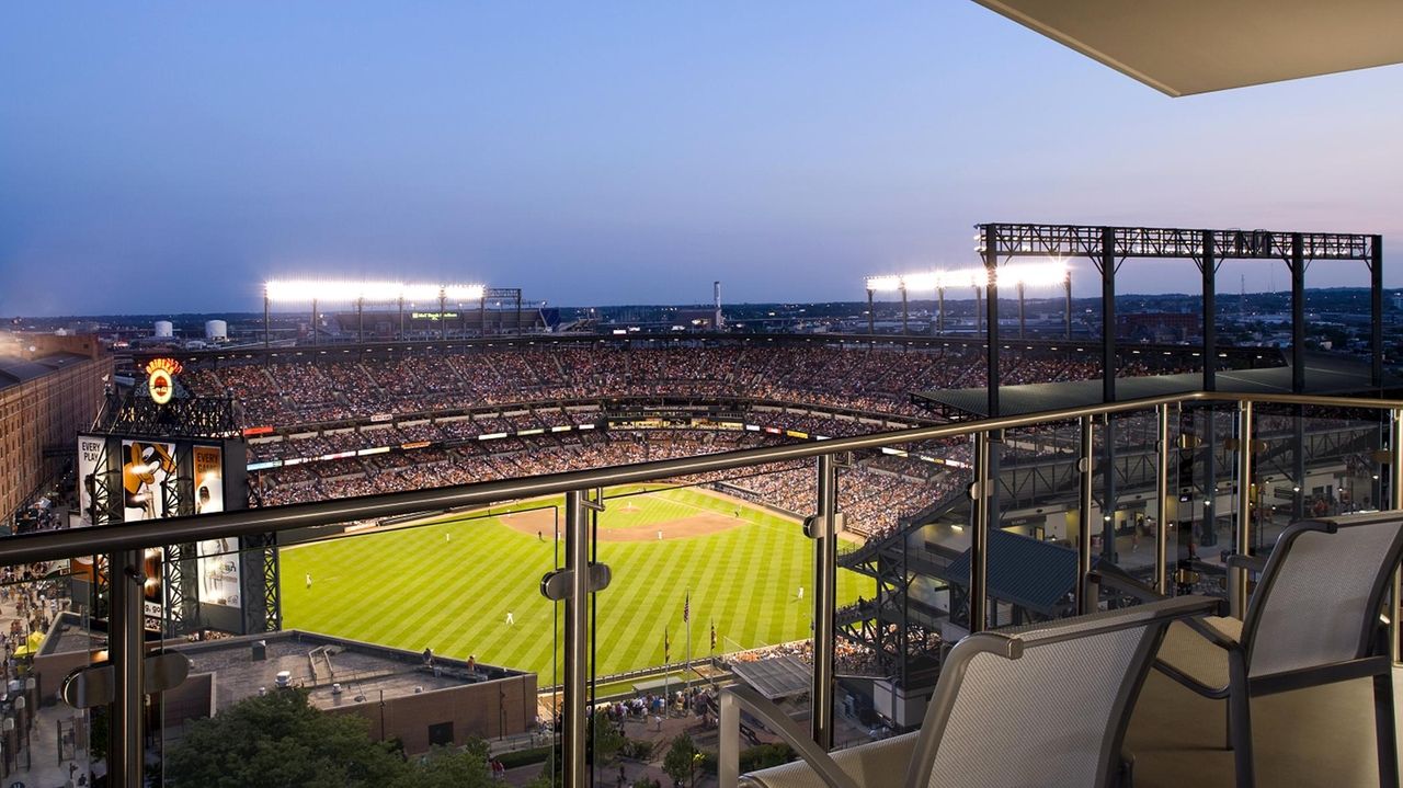 Hotels where baseball fans score cool perks - Newsday