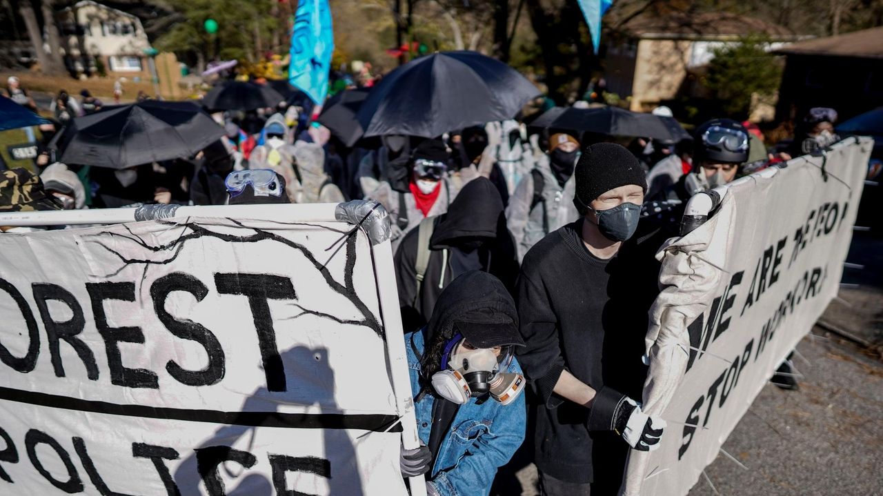 Lawsuit accuses Atlanta police of illegally targeting 'Stop Cop City ...