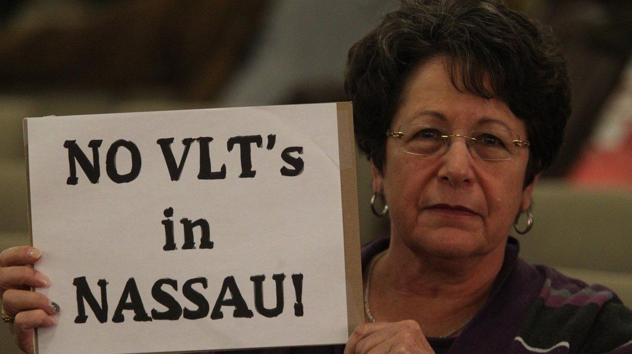 Ed Mangano, Joseph Cairo look to build support for Belmont VLTs - Newsday