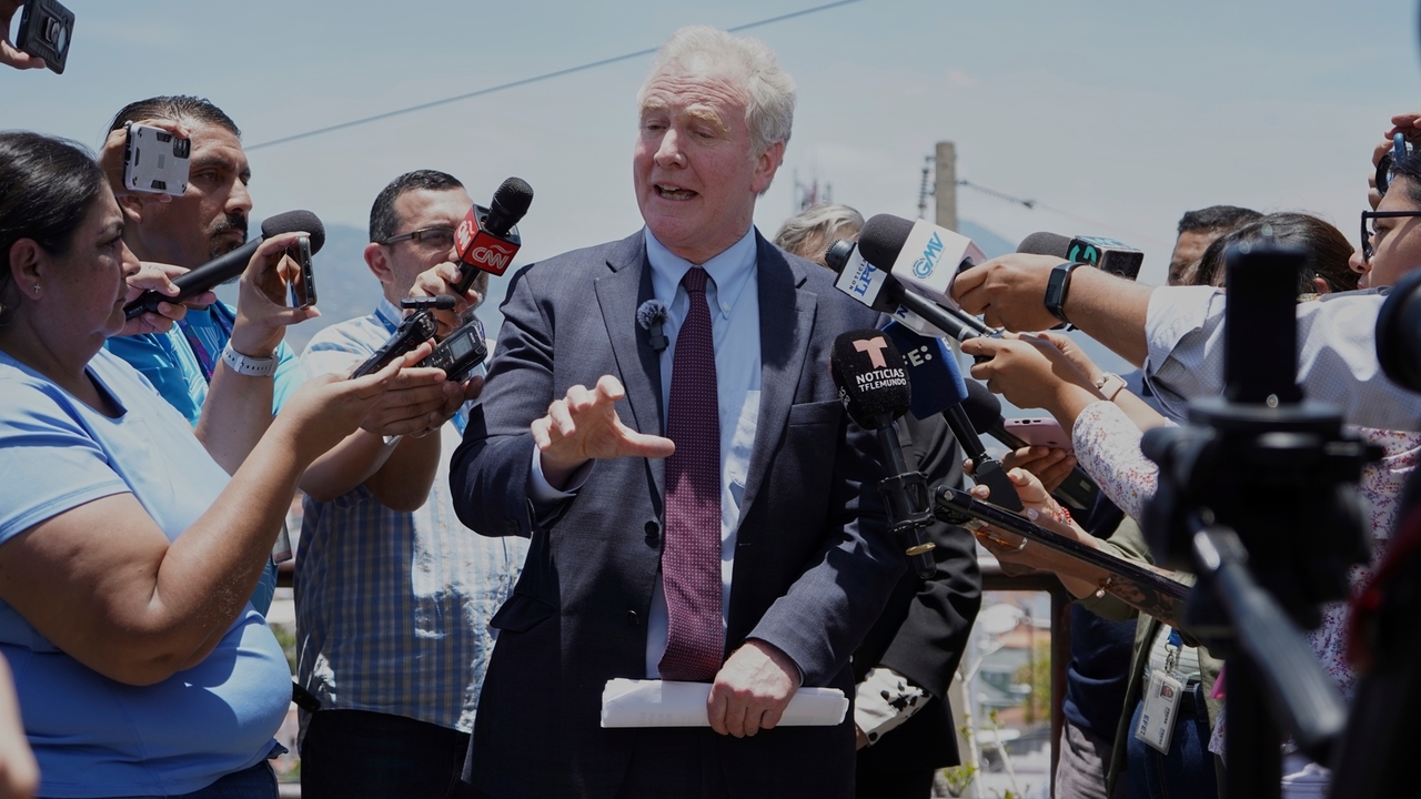 Anti-Trump resistance sees another leader in Van Hollen as Democrats ...