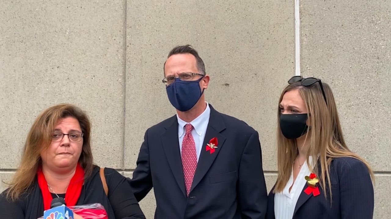 Day 3 of juror misconduct hearing in Thomas Murphy case - Newsday