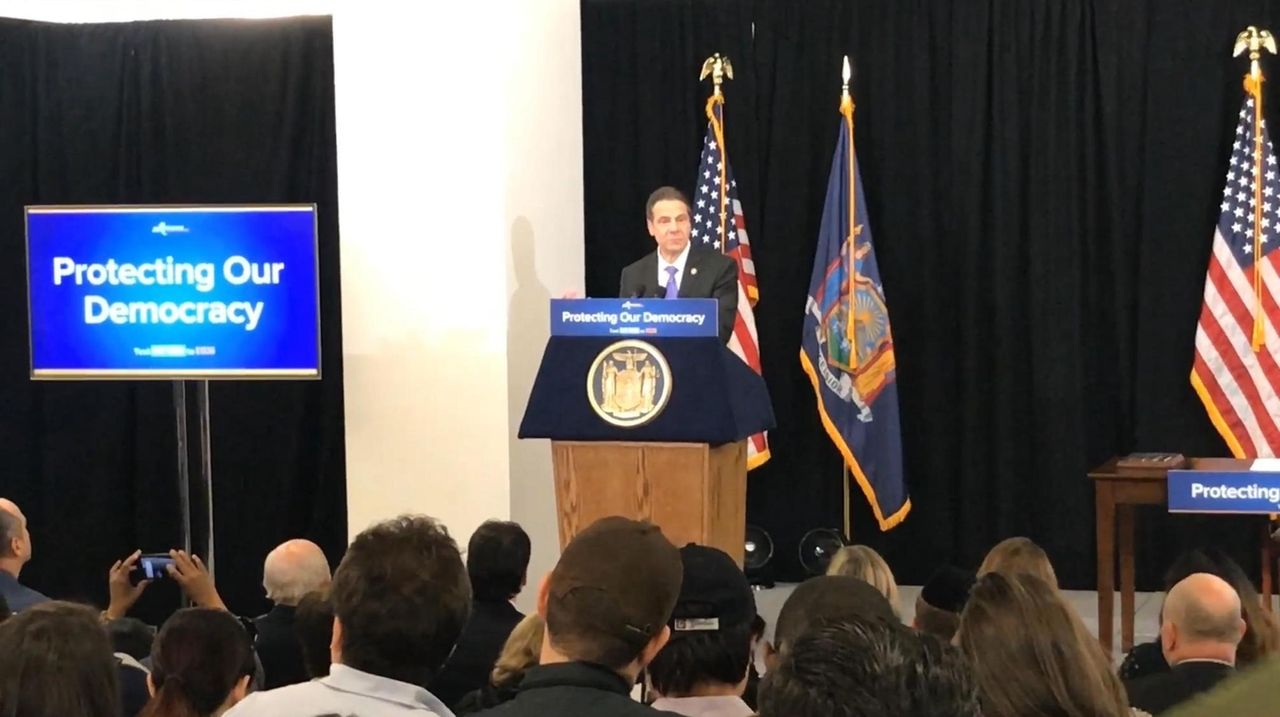 Cuomo signs executive order allowing parolees to vote - Newsday