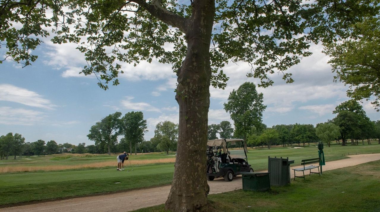 Five lawsuits later, golf club owners stay on plan to build homes - Newsday