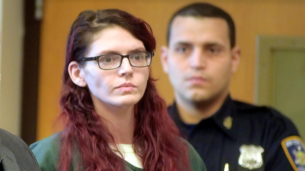 Setauket woman arraigned on murder charges - Newsday