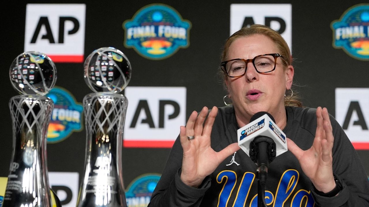 UCLA's Cori Close is the AP Coach of the Year after a historic season ...