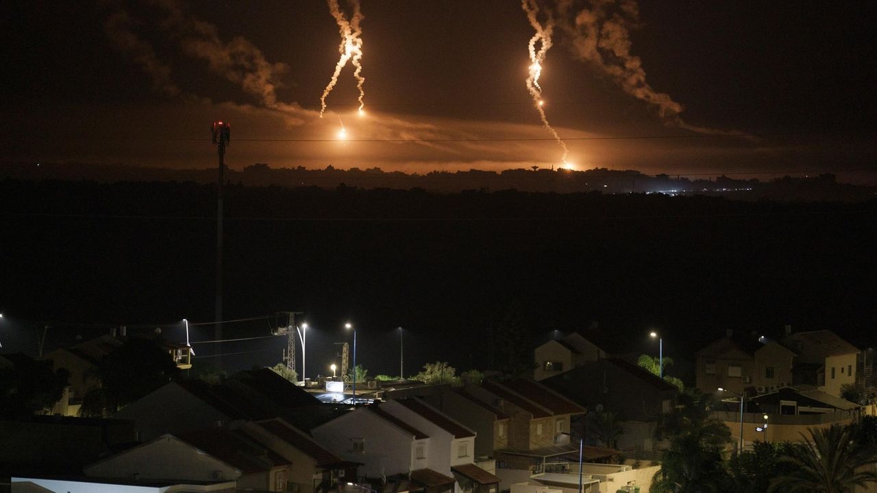 Internet, phone networks collapse in Gaza, threatening to worsen ...