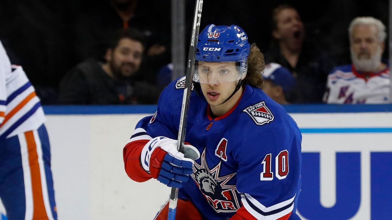 Artemi Panarin's scoring drought continues after his goal is overturned ...