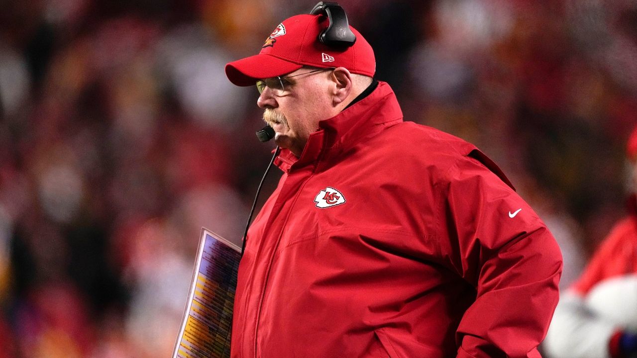 Andy Reid's players love 'Big Red' - Newsday