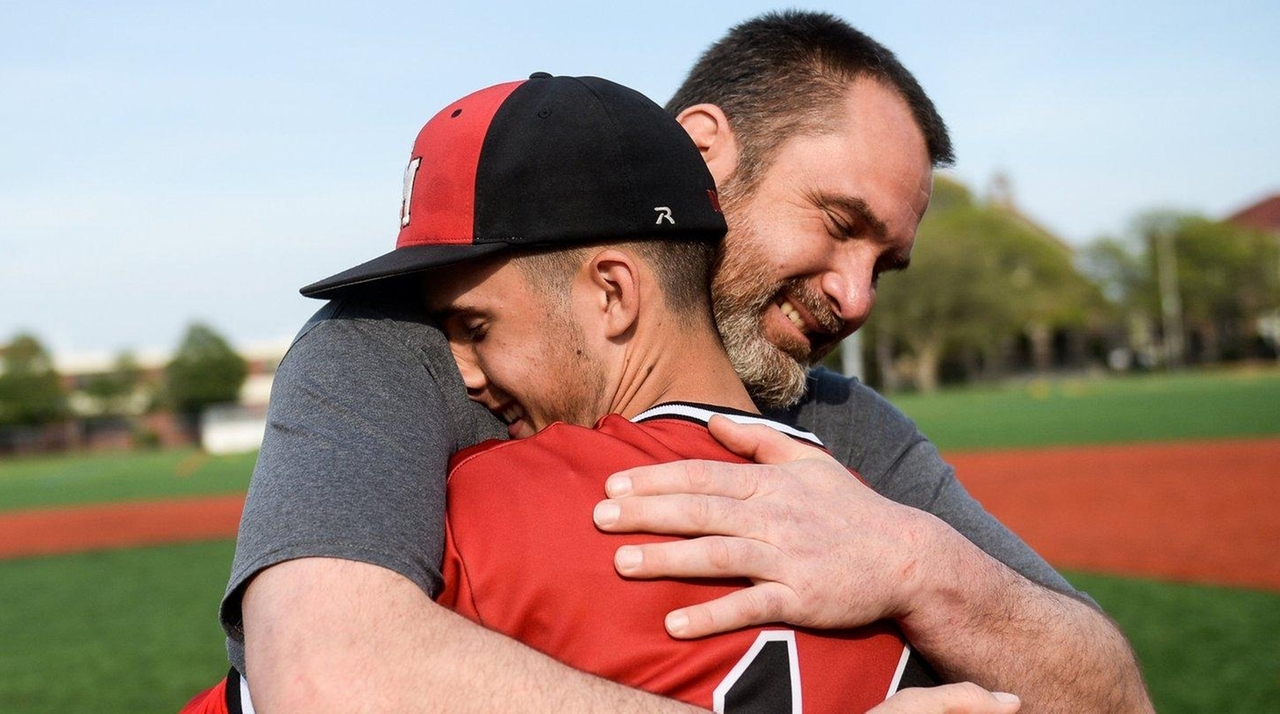 Liam Pulsipher’s one-hitter leads Center Moriches to ‘B’ title - Newsday