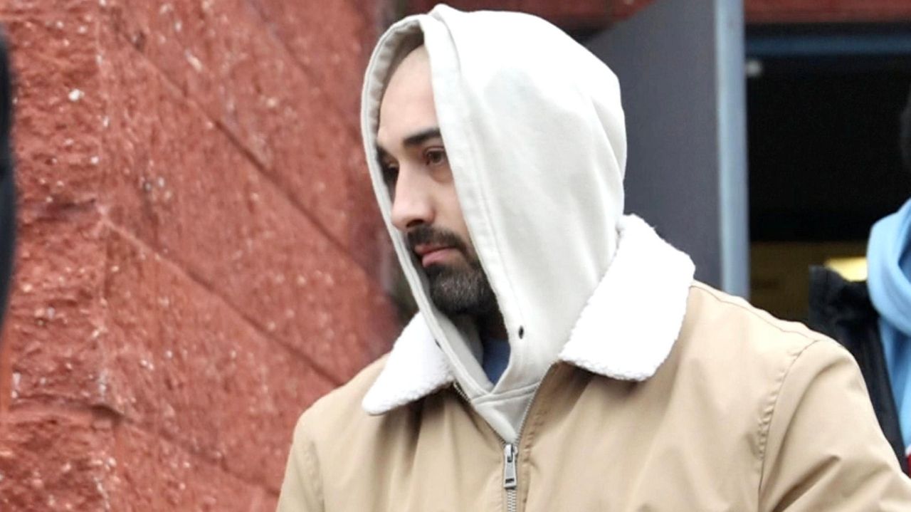 Vincent DiStasi, of South Setauket, caught on video abusing infant son ...