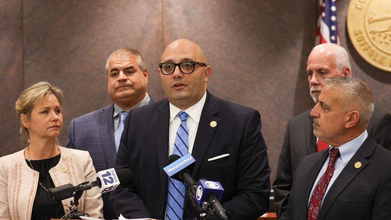 Cyberattack panelists named by Suffolk County Legislature - Newsday