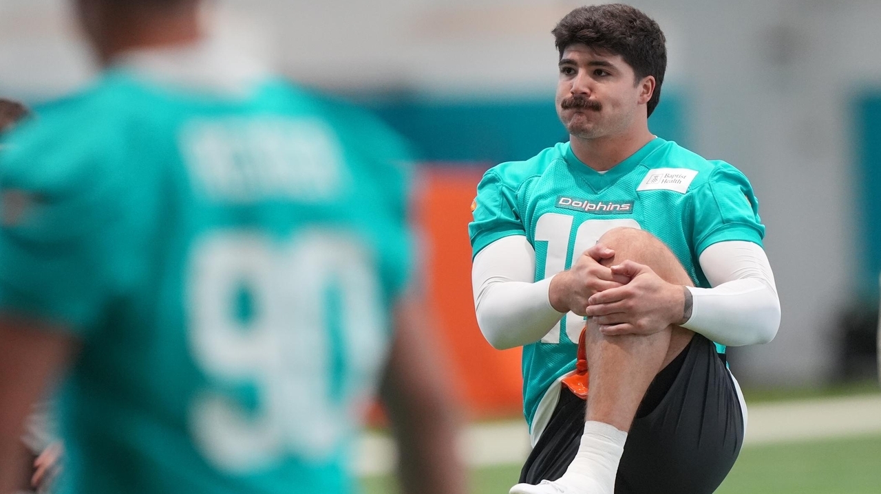 Jacob Rodriguez aims to follow Zach Thomas's legacy with the Miami ...