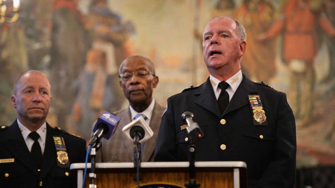 Hempstead Village Police Department forms anti-gang task force - Newsday