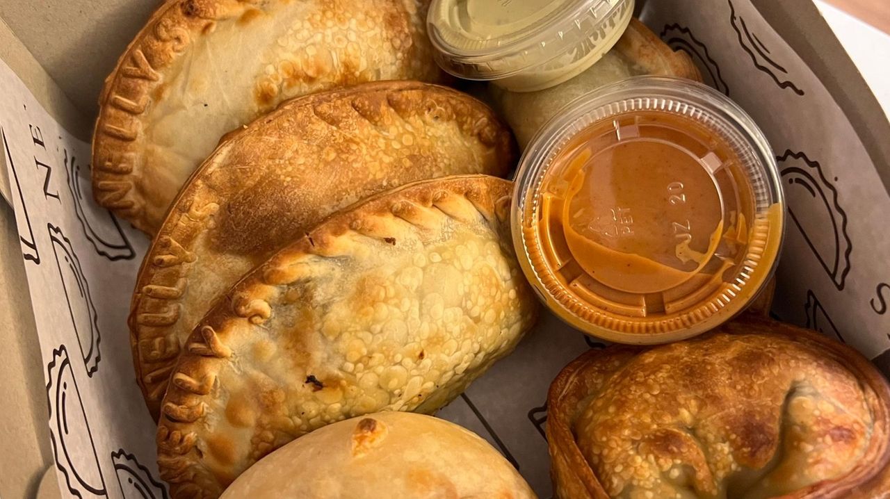 Nelly's Empanadas opens third Long Island location, in Glen Cove - Newsday