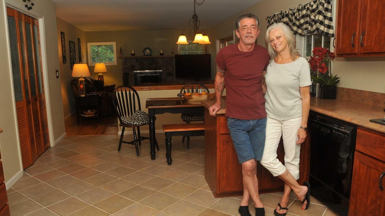 Why you should buy their house in Setauket - Newsday