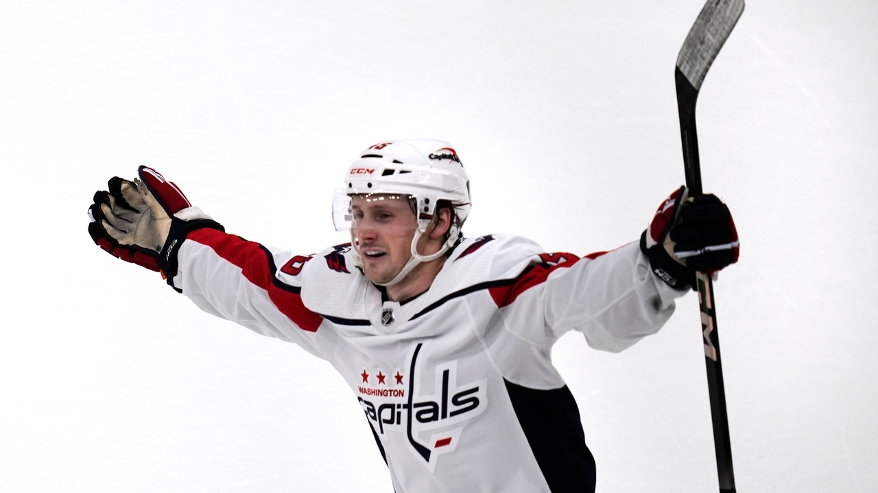 Capitals' 5-foot 7, 140-pound Matthew Phillips tops the list of season ...