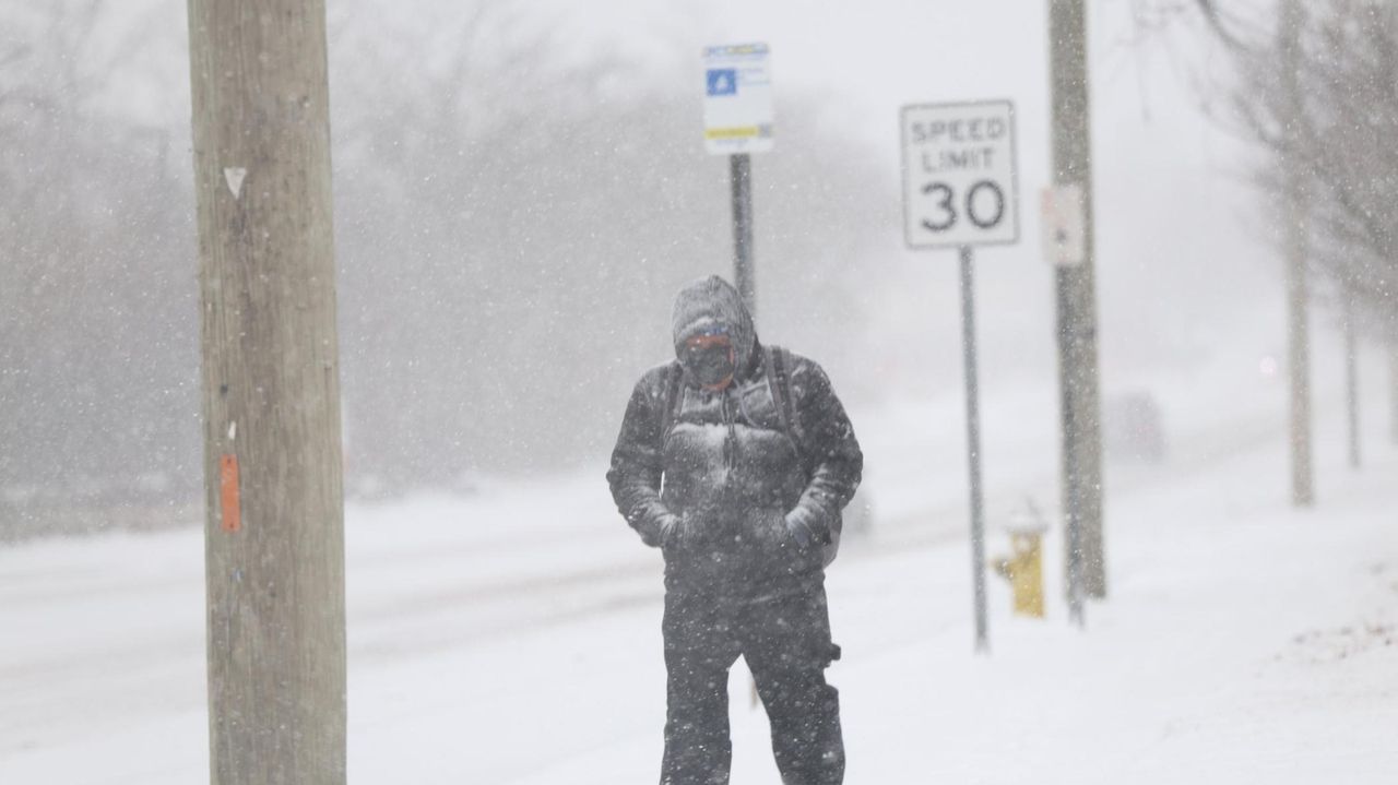 See photos of the snowstorm on LI - Newsday