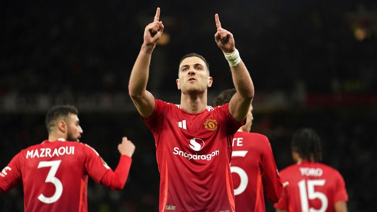 Man United seals spectacular comeback to beat Lyon 5-4 and advance to Europa League semifinals ...