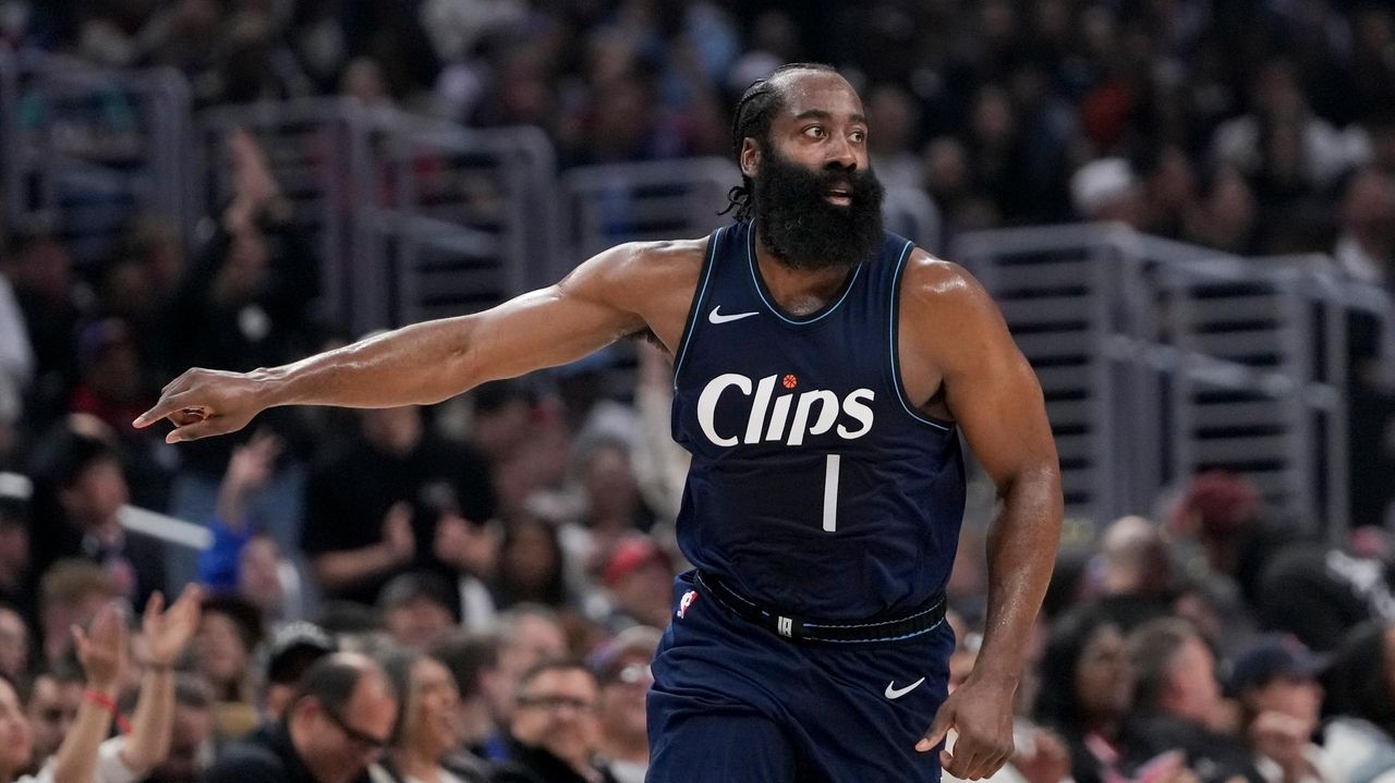 Clippers use Harden's 21-point quarter in win over Wizards but lose ...