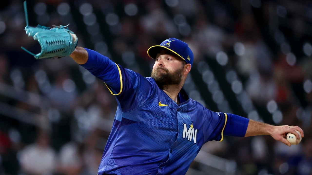 Twins reliever Danny Coulombe taking his 0.00 ERA to the 15-day injured ...