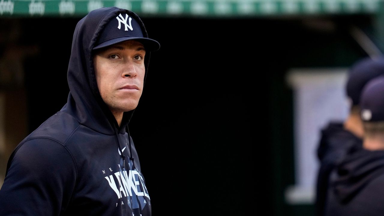 Yankees' Aaron Judge plays catch on road to recovery from toe injury - Newsday