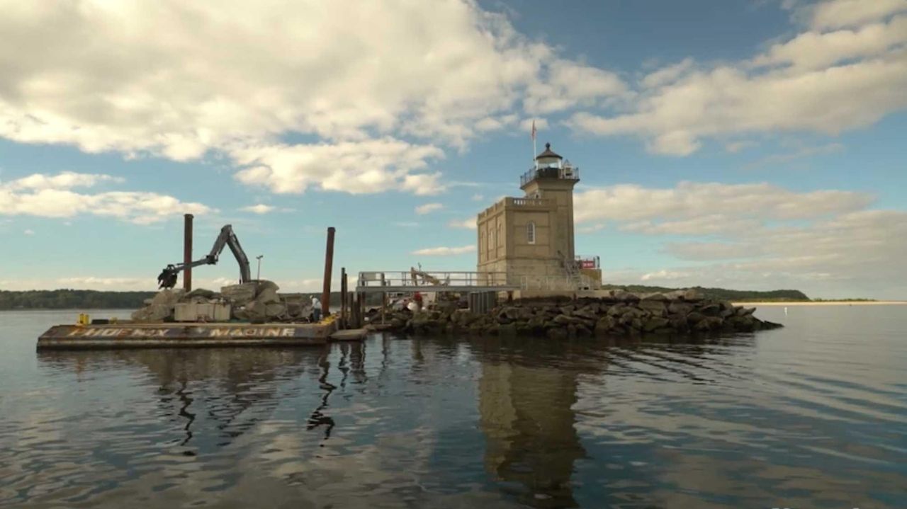 Major repairs begin at historic Huntington Lighthouse - Newsday