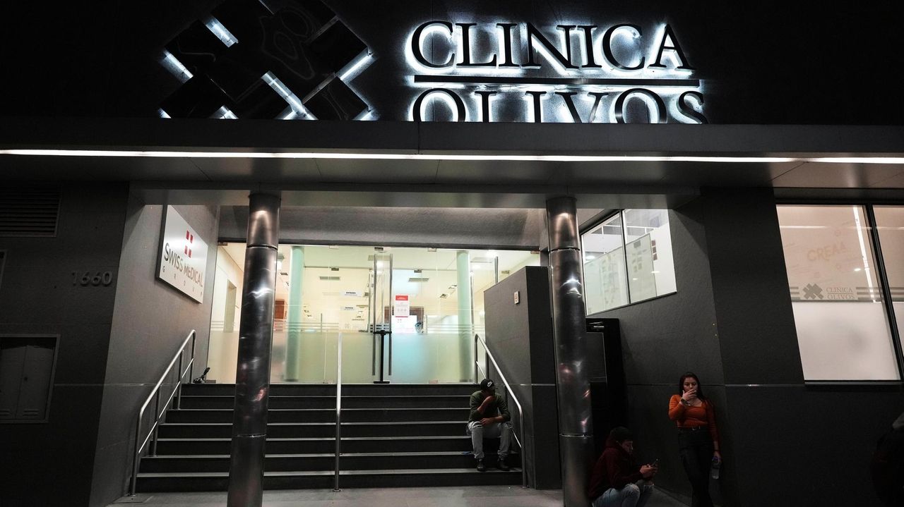 Police raid clinic to seize Maradona's complete medical records - Newsday