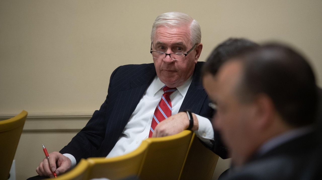 Email raises questions about ethics in Oyster Bay - Newsday