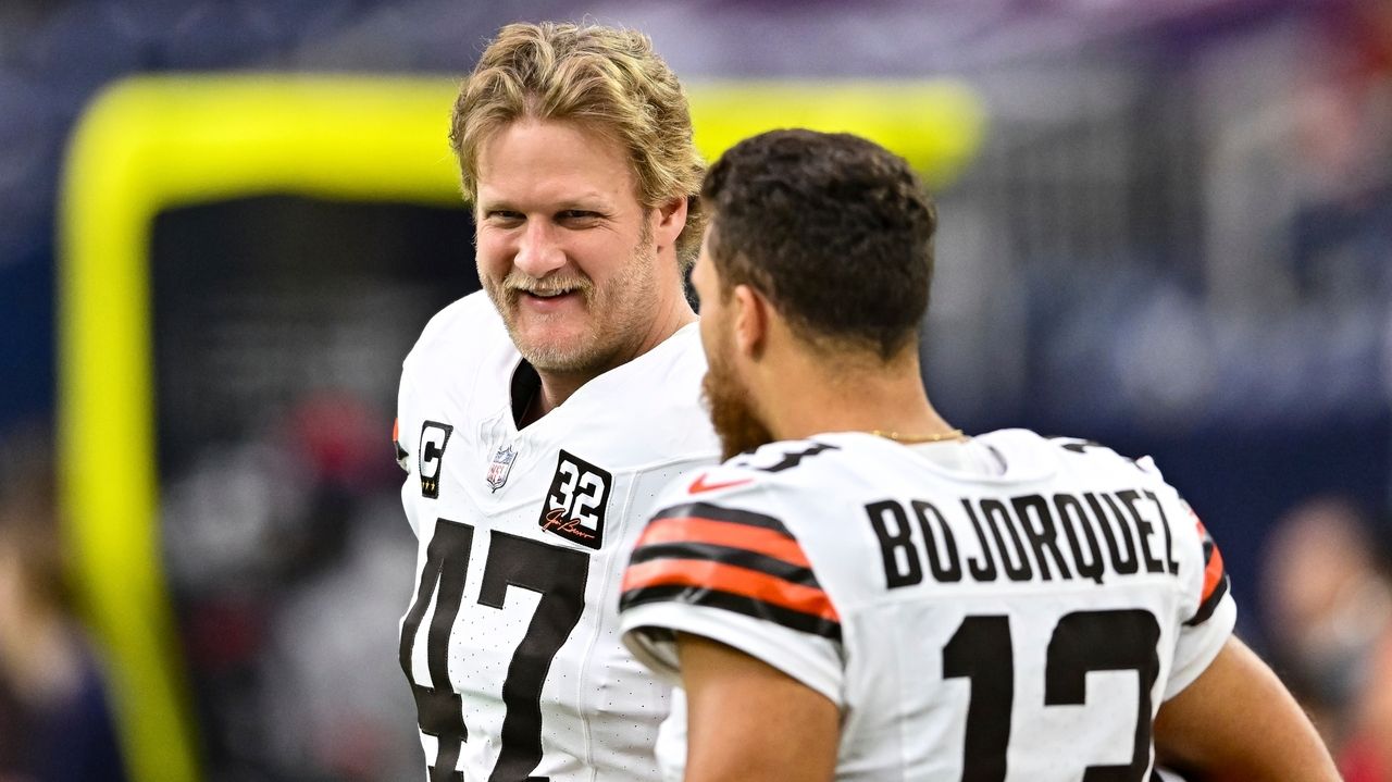 Browns release long-time long snapper Charley Hughlett, sign cornerback ...