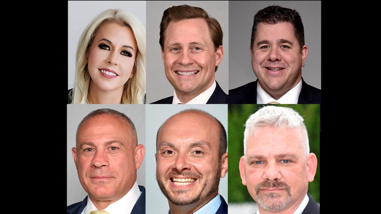 Who's more pro-Trump? Party-backed GOP candidates vie with primary ...