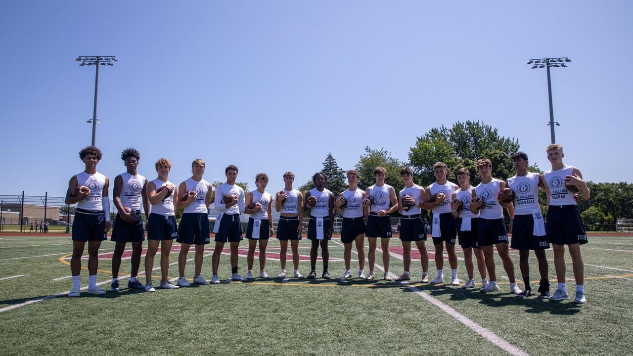 LI's best compete in Quarterback Challenge in Kings Park - Newsday
