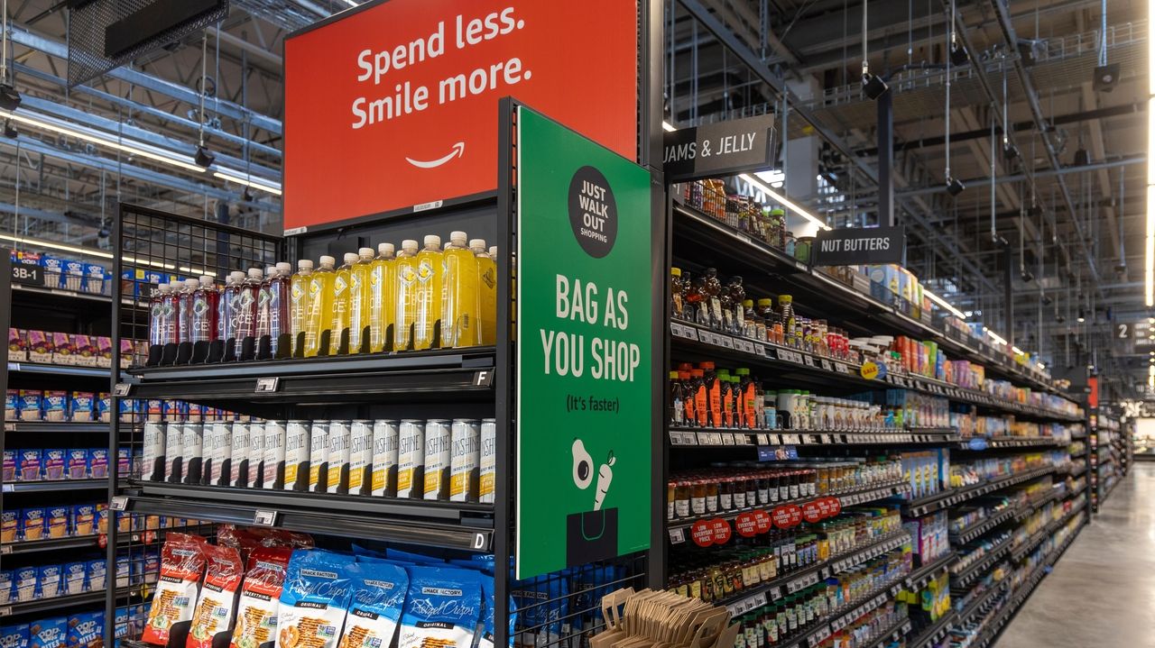 Amazon Fresh pause on new stores: Long Island impact unclear - Newsday